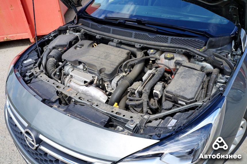 Зря недооценивают? Тест-драйв подержанного Opel Astra K